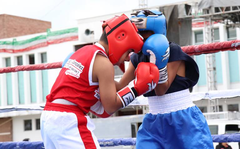 Espectacular función de boxeo en la Feria de La calera | Hidalgo Sport